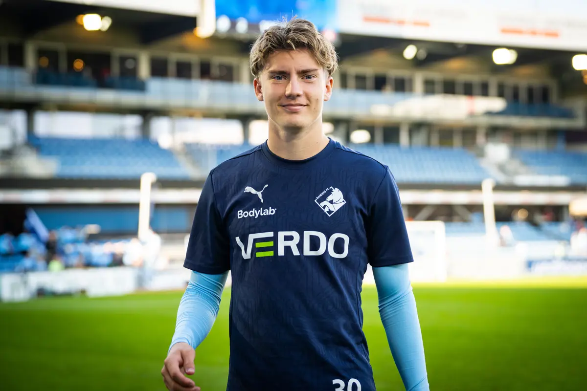 Randers FC forlænger med den unge Mike Themsen