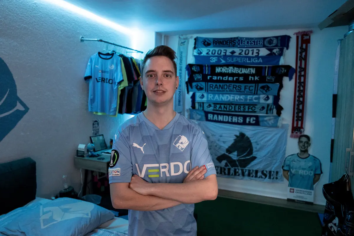 Skal Kris være årets fan i 3F Superligaen?