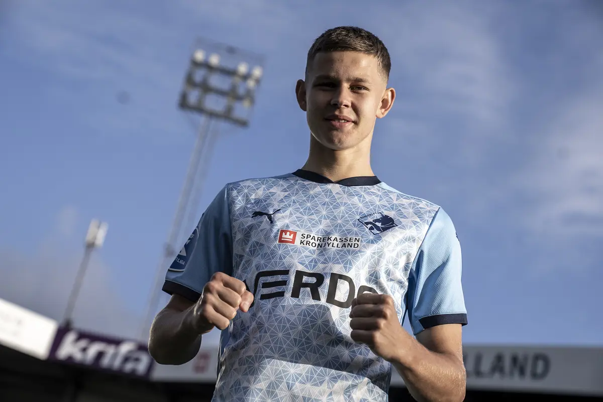 Filip Bundgaard forlænger til 2026