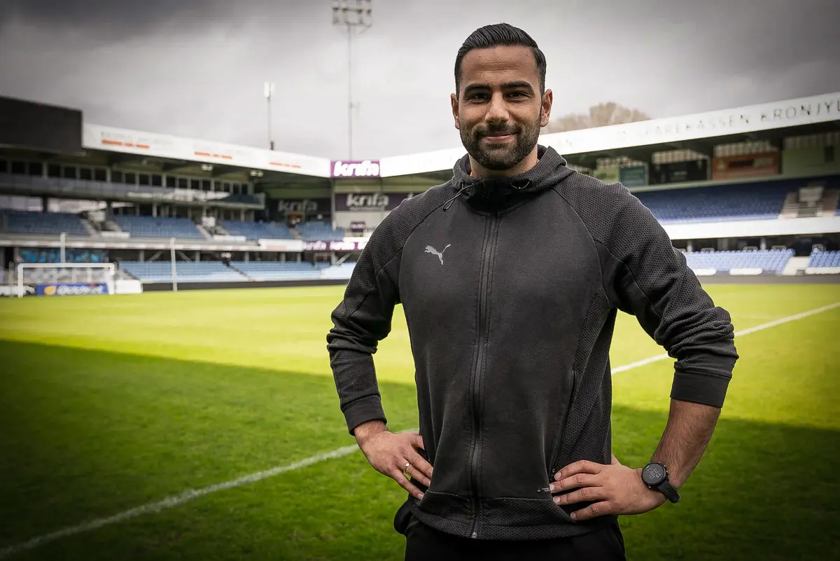 U17-cheftræneren Okan Atas bliver en del af Superliga-staben